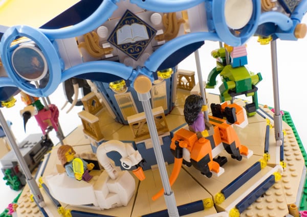 Vite testé : LEGO Creator Expert 10257 Carousel - HOTH BRICKS