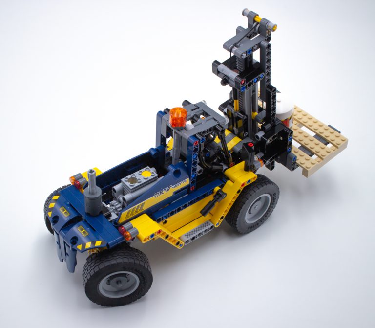 Vite testé : LEGO Technic 42079 Heavy Duty Forklift - HOTH BRICKS
