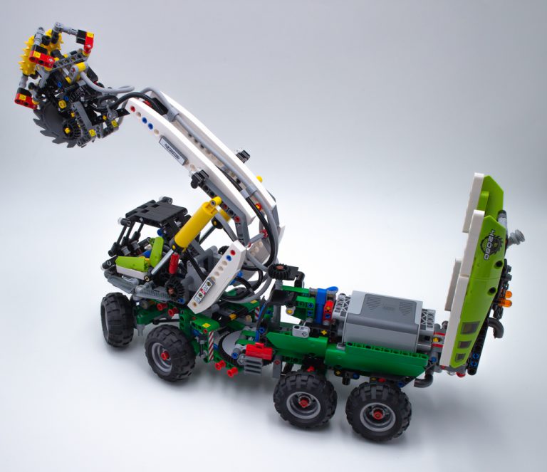 Vite testé : LEGO Technic 42080 Forest Machine - HOTH BRICKS