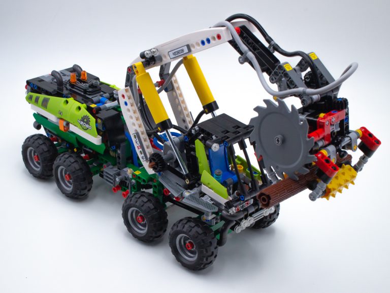 Vite testé : LEGO Technic 42080 Forest Machine - HOTH BRICKS