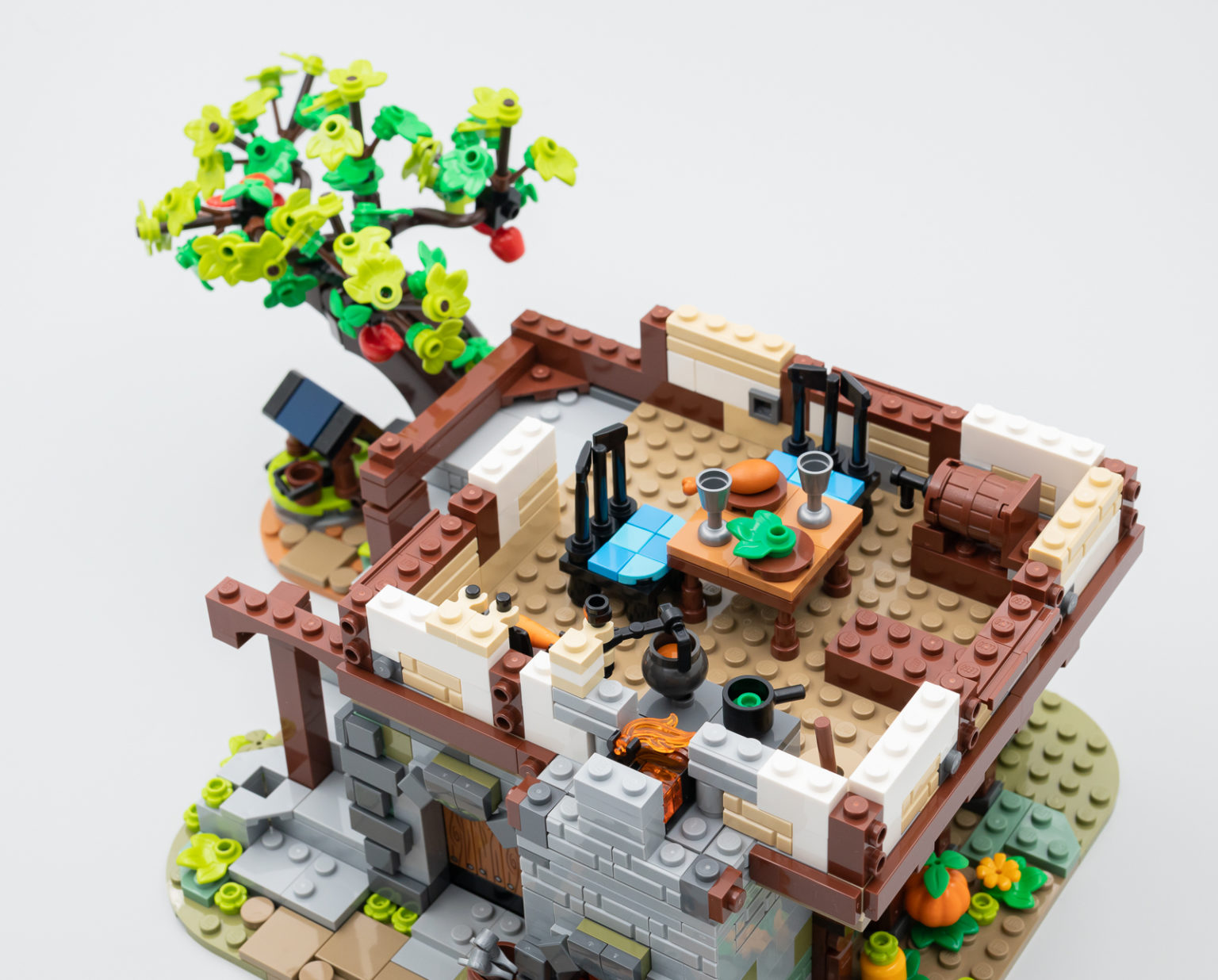 Vite testé : LEGO IDEAS 21325 Medieval Blacksmith - HOTH BRICKS