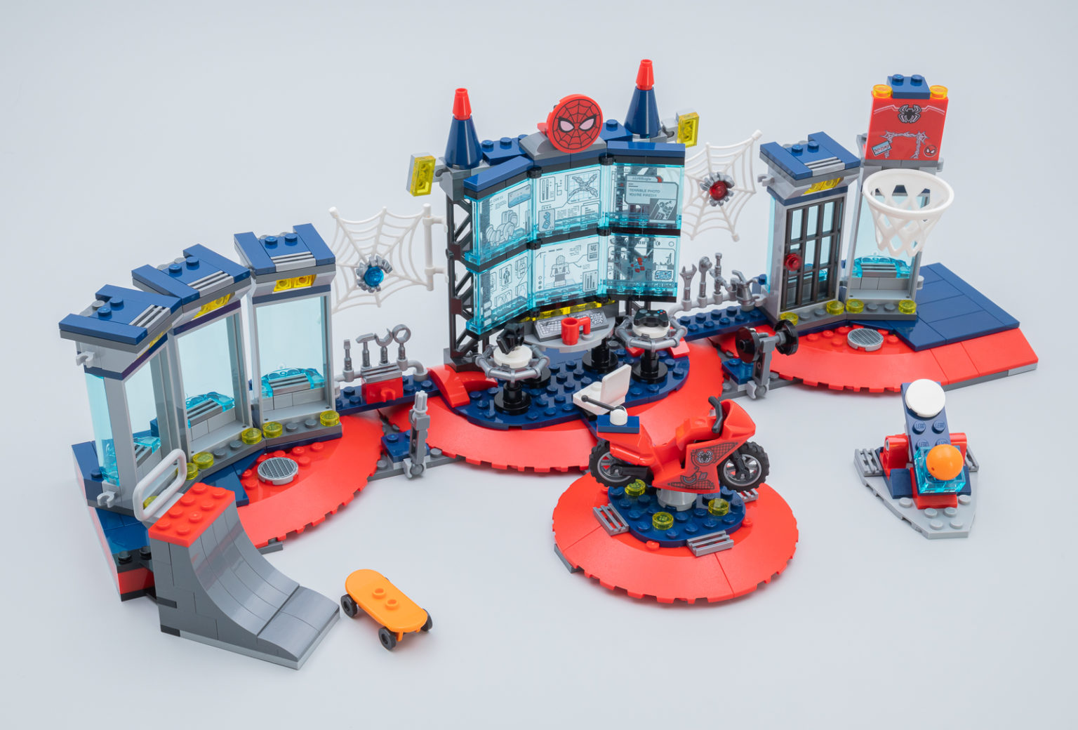 Très vite testé : LEGO Marvel Spider-Man 76175 Attack on the Spider ...