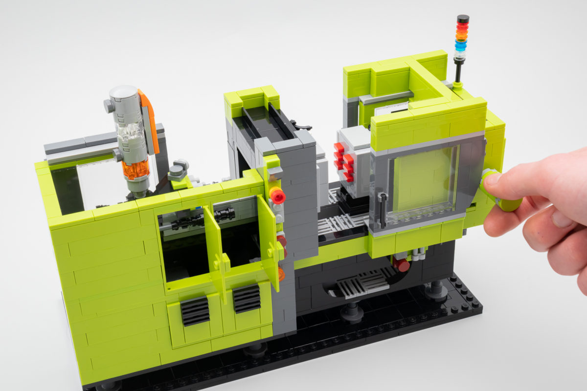 Très vite testé : LEGO House Limited Edition 40502 The Brick Moulding ...