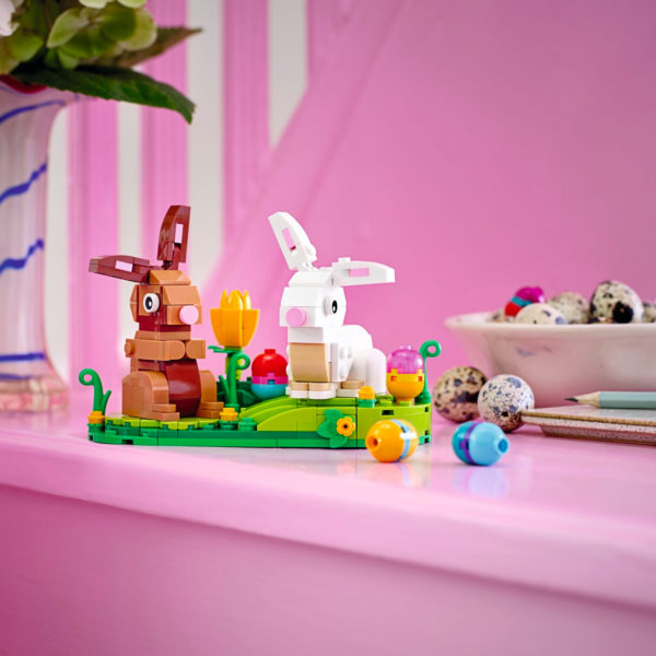 LEGO Seasonal 40523 Easter Rabbits Display : le set est en ligne sur le ...
