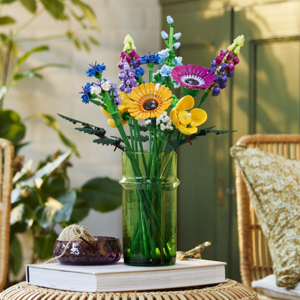 Nouveautés LEGO ICONS Botanical Collection de février 2023 : les sets ...