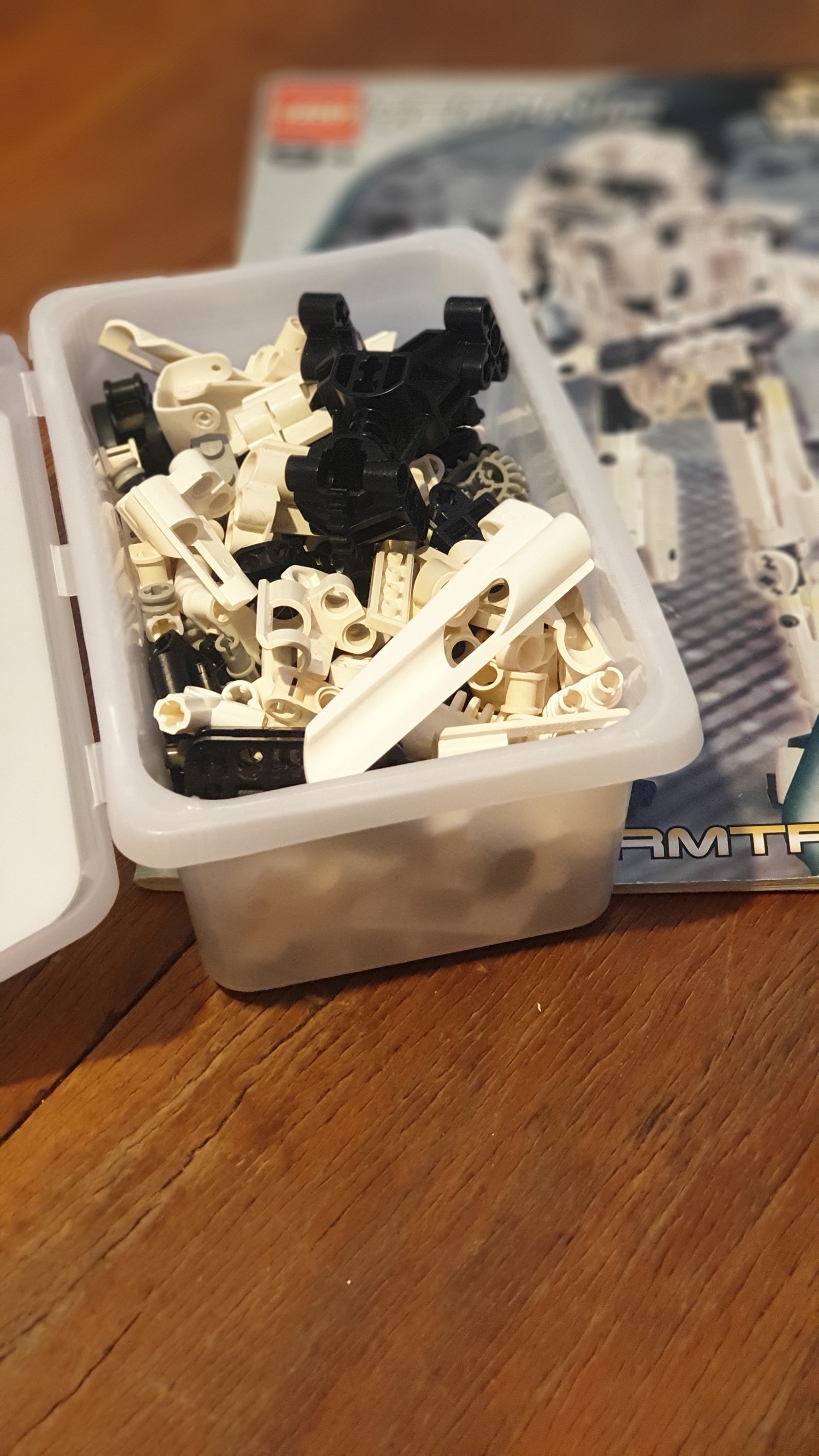 LEGO TECHNIC Star Wars 8008 Stormtrooper - HOTH BRICKS