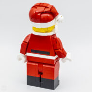Review : LEGO 40820 Up-Scaled Santa Minifigure - HOTH BRICKS